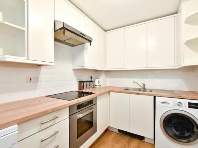 For Sale 1 Bedroom Shared Living/roommate High Wycombe Buckinghamshire DLS100825165