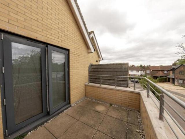 For Sale 1 Bedroom Shared Living/roommate Ilford Greater London DLS100881365