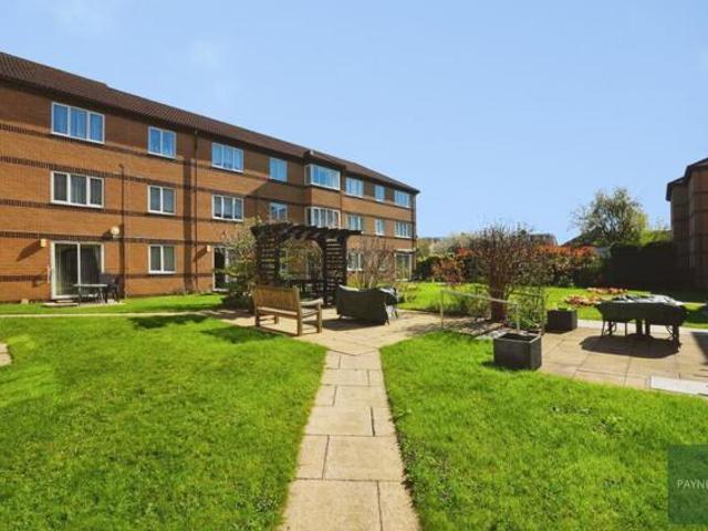 For Sale 1 Bedroom Shared Living/roommate Ilford Greater London DS100854868