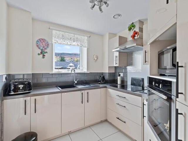 For Sale 1 Bedroom Shared Living/roommate Ilkley Bradford DS99204248