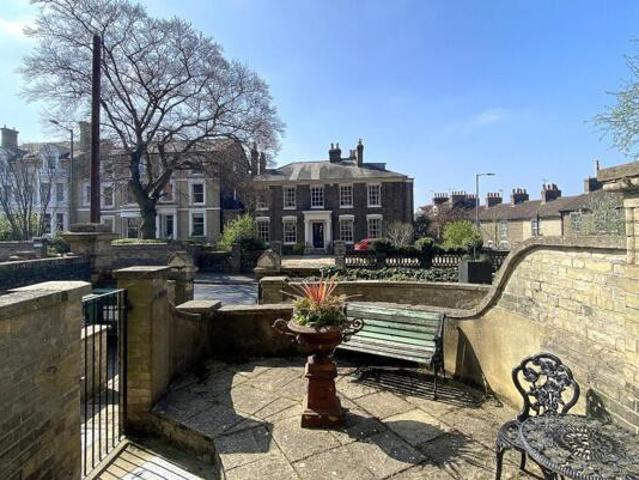 For Sale 1 Bedroom Shared Living/roommate Ipswich Suffolk DLS100366374