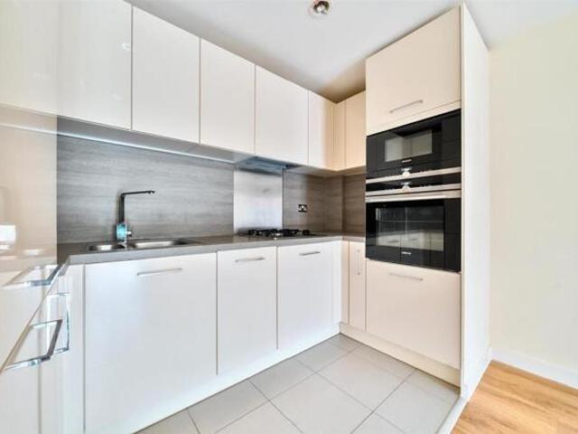 For Sale 1 Bedroom Shared Living/roommate Kent Kent DLS99436892