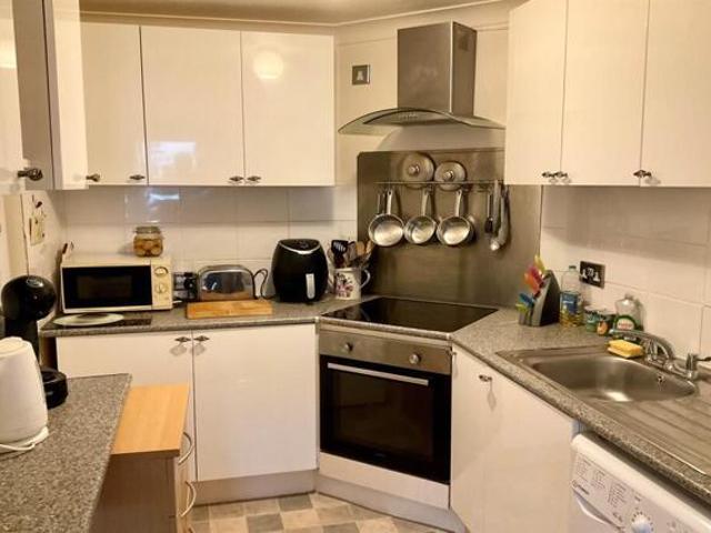 For Sale 1 Bedroom Shared Living/roommate Kent Kent DLS100398582