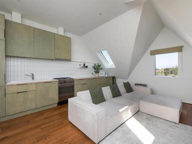 For Sale 1 Bedroom Shared Living/roommate Kent Kent DS98118819