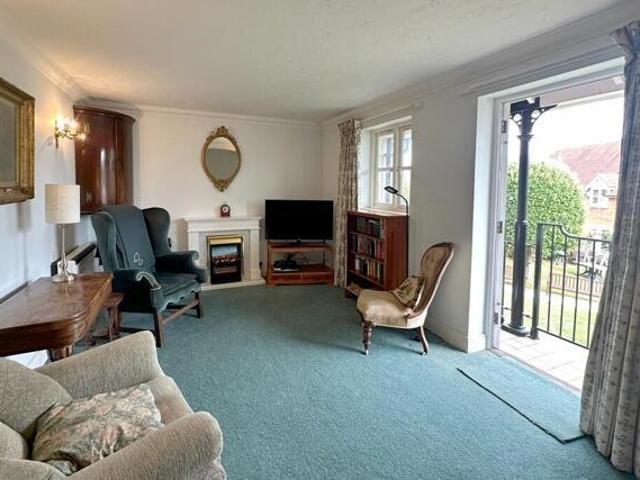 For Sale 1 Bedroom Shared Living/roommate Lymington Hampshire DLS99344795