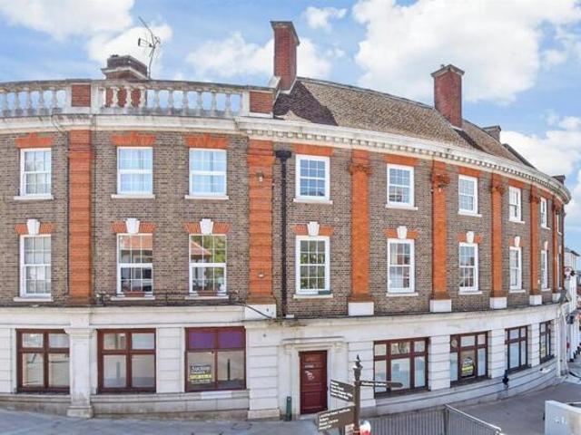 For Sale 1 Bedroom Shared Living/roommate Leatherhead Surrey DLS99986366