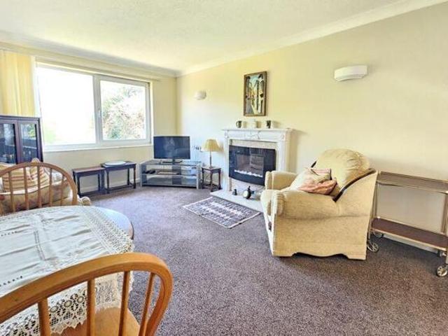 For Sale 1 Bedroom Shared Living/roommate Lee On Solent Hampshire DS98765888