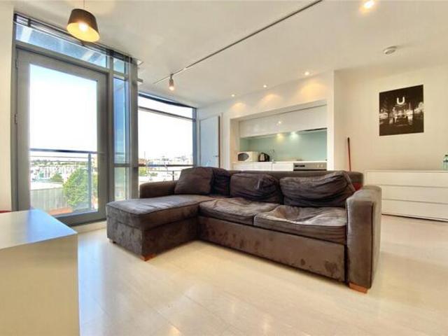 For Sale 1 Bedroom Shared Living/roommate Leeds Leeds DS99237070