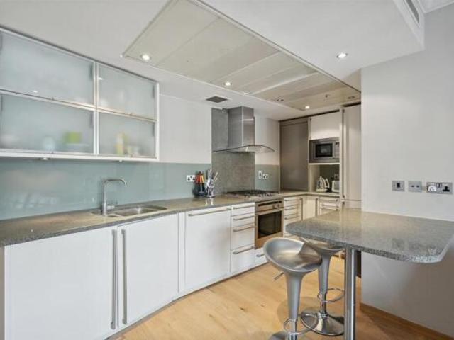For Sale 1 Bedroom Shared Living/roommate London Westminster DS101199910
