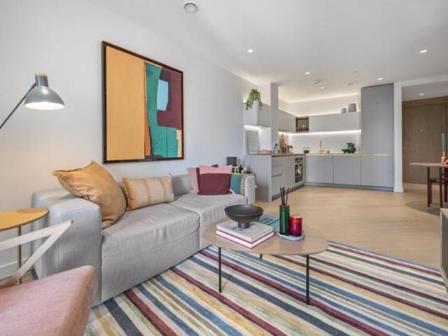 For Sale 1 Bedroom Shared Living/roommate London Greater London DLS99029367