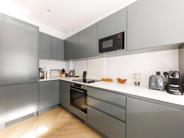 For Sale 1 Bedroom Shared Living/roommate London Greater London DLS100366154