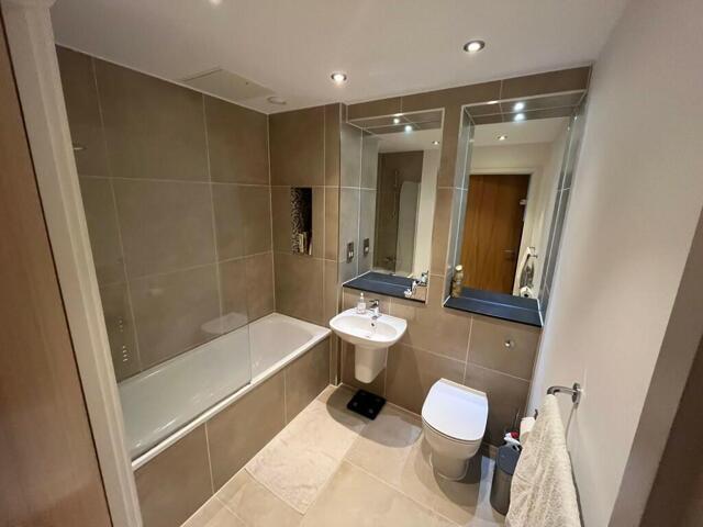For Sale 1 Bedroom Shared Living/roommate London Greater London DS98718412