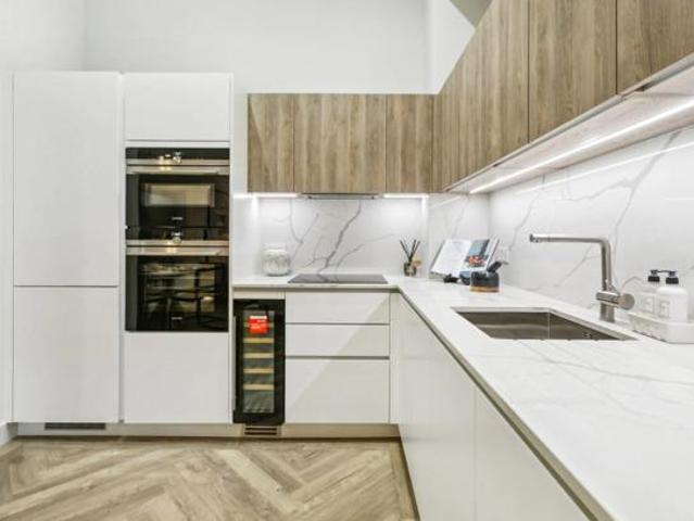 For Sale 1 Bedroom Shared Living/roommate Londres London DS91605444