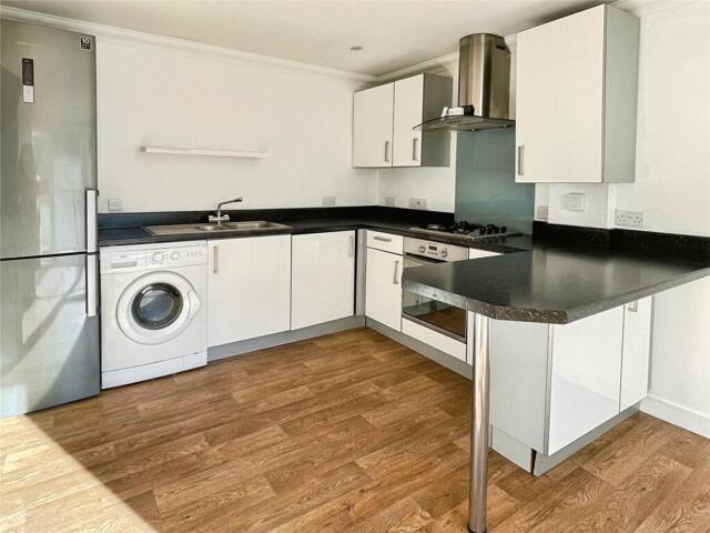 For Sale 1 Bedroom Shared Living/roommate Poole Dorset DLS98903810