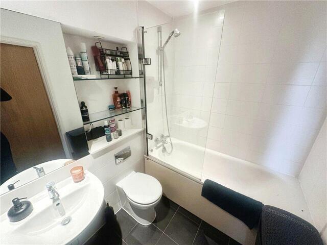 For Sale 1 Bedroom Shared Living/roommate Portsmouth Hampshire DLS94422521