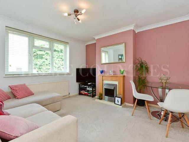 For Sale 1 Bedroom Shared Living/roommate Potters Bar Hertfordshire DLS101678063