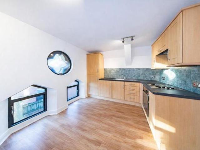 For Sale 1 Bedroom Shared Living/roommate Prescot Knowsley DS101892036