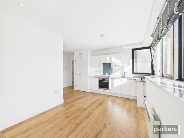 For Sale 1 Bedroom Shared Living/roommate Reading Reading DS99475810