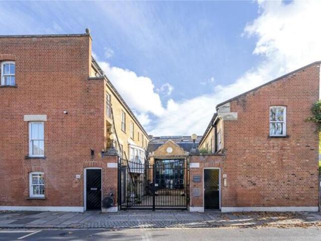 For Sale 1 Bedroom Shared Living/roommate Richmond Upon Thames Greater London DS98834225