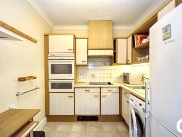 For Sale 1 Bedroom Shared Living/roommate Ringwood Hampshire DS99986088