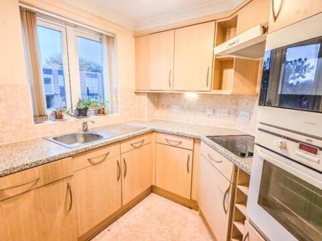 For Sale 1 Bedroom Shared Living/roommate Romford Greater London DLS101931575