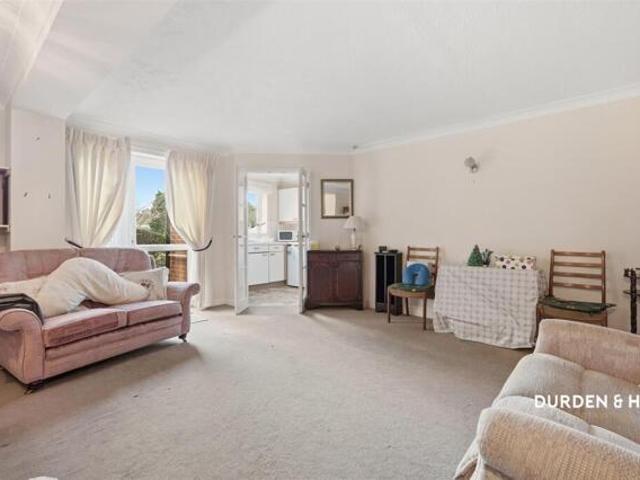 For Sale 1 Bedroom Shared Living/roommate Romford Greater London DS99437207