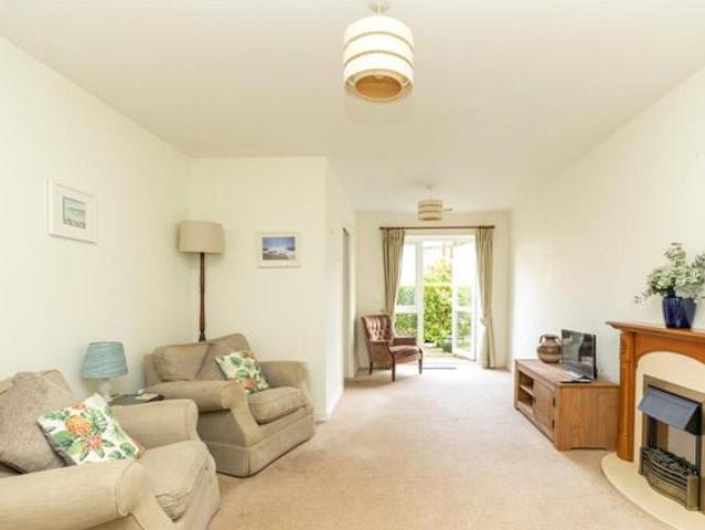 For Sale 1 Bedroom Shared Living/roommate St. Ives Cornwall DLS101677508