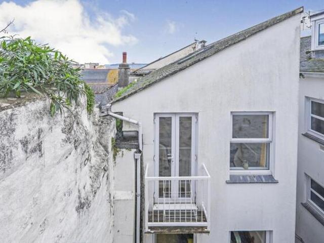 For Sale 1 Bedroom Shared Living/roommate St. Ives Cornwall DLS99986284