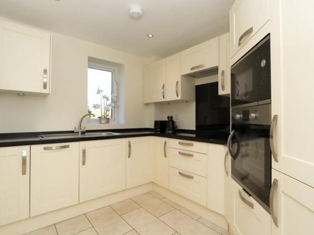 For Sale 1 Bedroom Shared Living/roommate Stockport Stockport DLS100263180