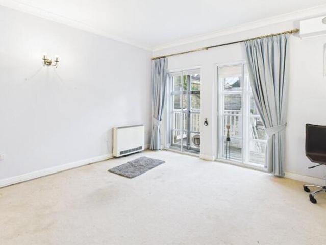 For Sale 1 Bedroom Shared Living/roommate Stroud Gloucestershire DLS101676661