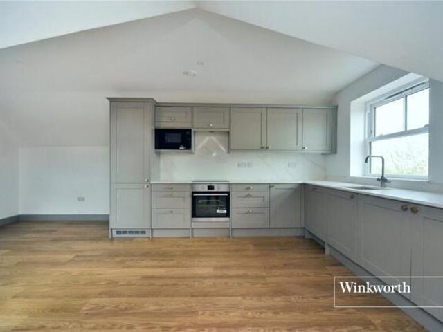 For Sale 1 Bedroom Shared Living/roommate Surrey Greater London DLS101678159