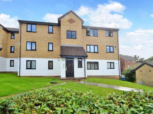 For Sale 1 Bedroom Shared Living/roommate Surrey Greater London DS99277899
