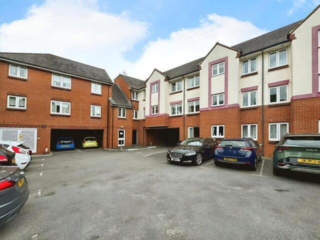 For Sale 1 Bedroom Shared Living/roommate Swindon Swindon DLS101677713