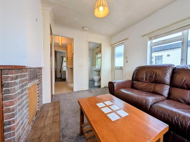 For Sale 1 Bedroom Shared Living/roommate Syston Leicestershire DLS101379122
