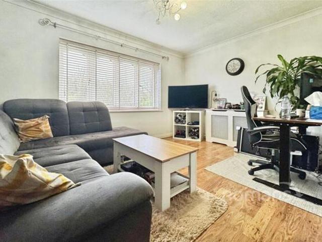 For Sale 1 Bedroom Shared Living/roommate Sandhurst Gloucestershire DLS100614848