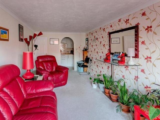 For Sale 1 Bedroom Shared Living/roommate Seaford East Sussex DLS98864845