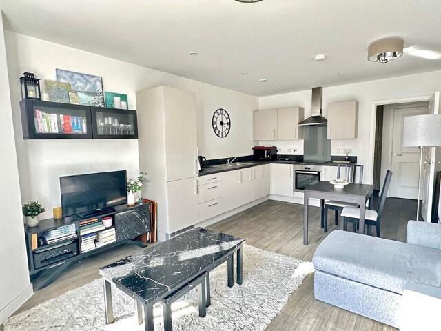 For Sale 1 Bedroom Shared Living/roommate Sevenoaks Kent DS98262704