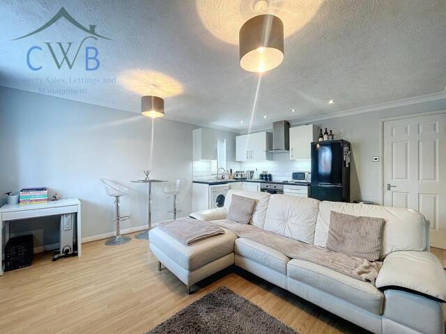 For Sale 1 Bedroom Shared Living/roommate Snodland Kent DS98545771