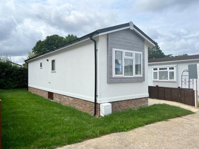 For Sale 1 Bedroom Shared Living/roommate Southampton Hampshire DS101119219