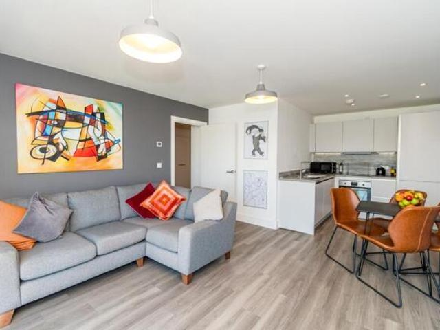 For Sale 1 Bedroom Shared Living/roommate Southampton Hampshire DS101931616