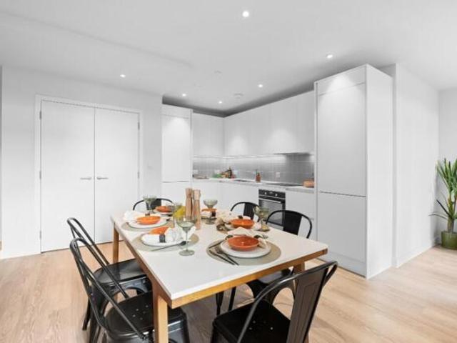 For Sale 1 Bedroom Shared Living/roommate Southall Greater London DS99437376
