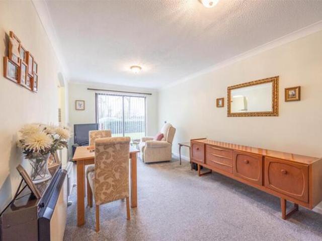 For Sale 1 Bedroom Shared Living/roommate Southend On Sea Essex DLS99571603