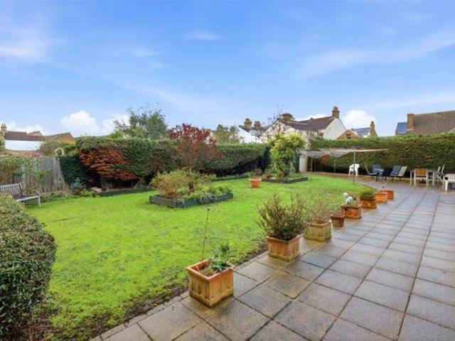 For Sale 1 Bedroom Shared Living/roommate Southend Southend on Sea DLS99986149
