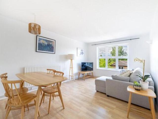 For Sale 1 Bedroom Shared Living/roommate Twickenham Greater London DLS101676890