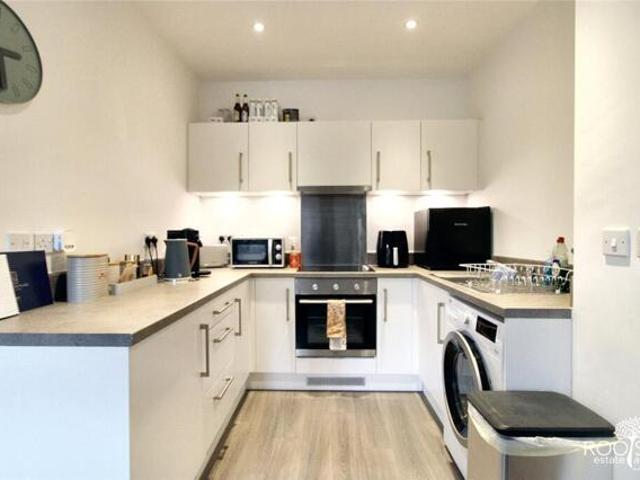 For Sale 1 Bedroom Shared Living/roommate Thatcham West Berkshire DS101677915