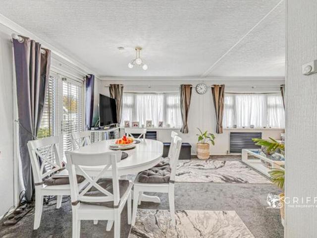 For Sale 1 Bedroom Shared Living/roommate Thurrockc Thurrock DLS100096647