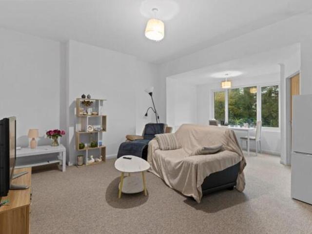 For Sale 1 Bedroom Shared Living/roommate Uckfield East Sussex DS100685423