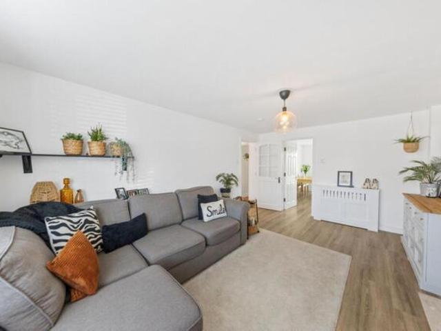 For Sale 1 Bedroom Shared Living/roommate Warrington Warrington DLS99092594