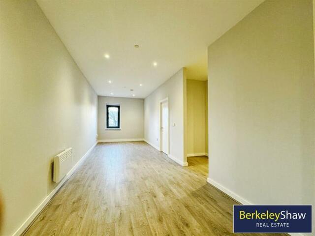 For Sale 1 Bedroom Shared Living/roommate Waterloo Waterloo DS98903577