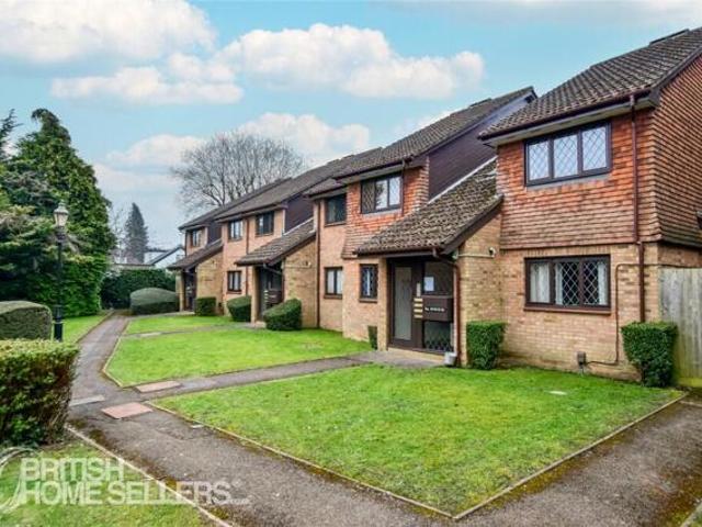 For Sale 1 Bedroom Shared Living/roommate Watford Hertfordshire DS99523394